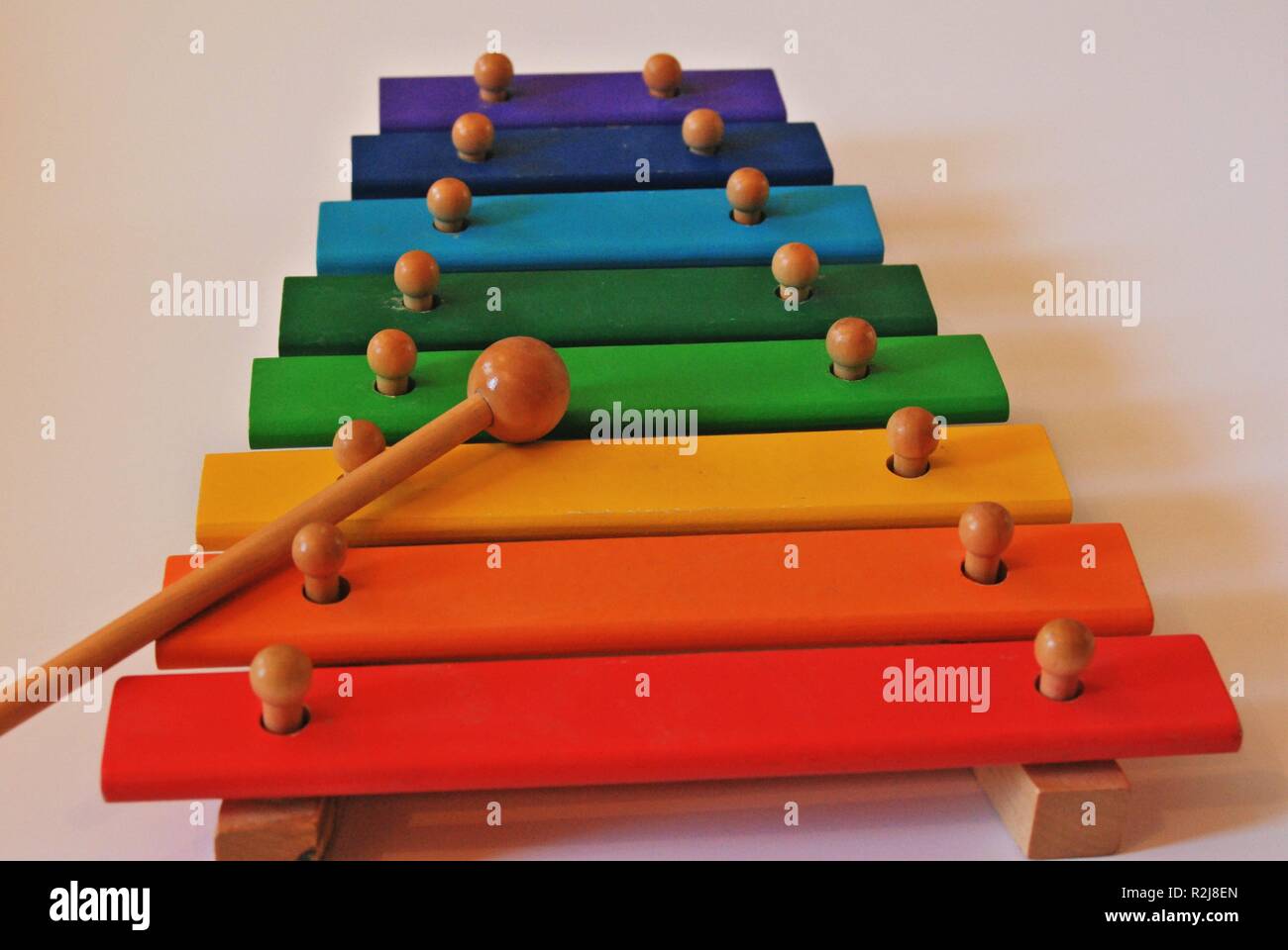 Coloured xylophone hi-res stock photography and images - Alamy