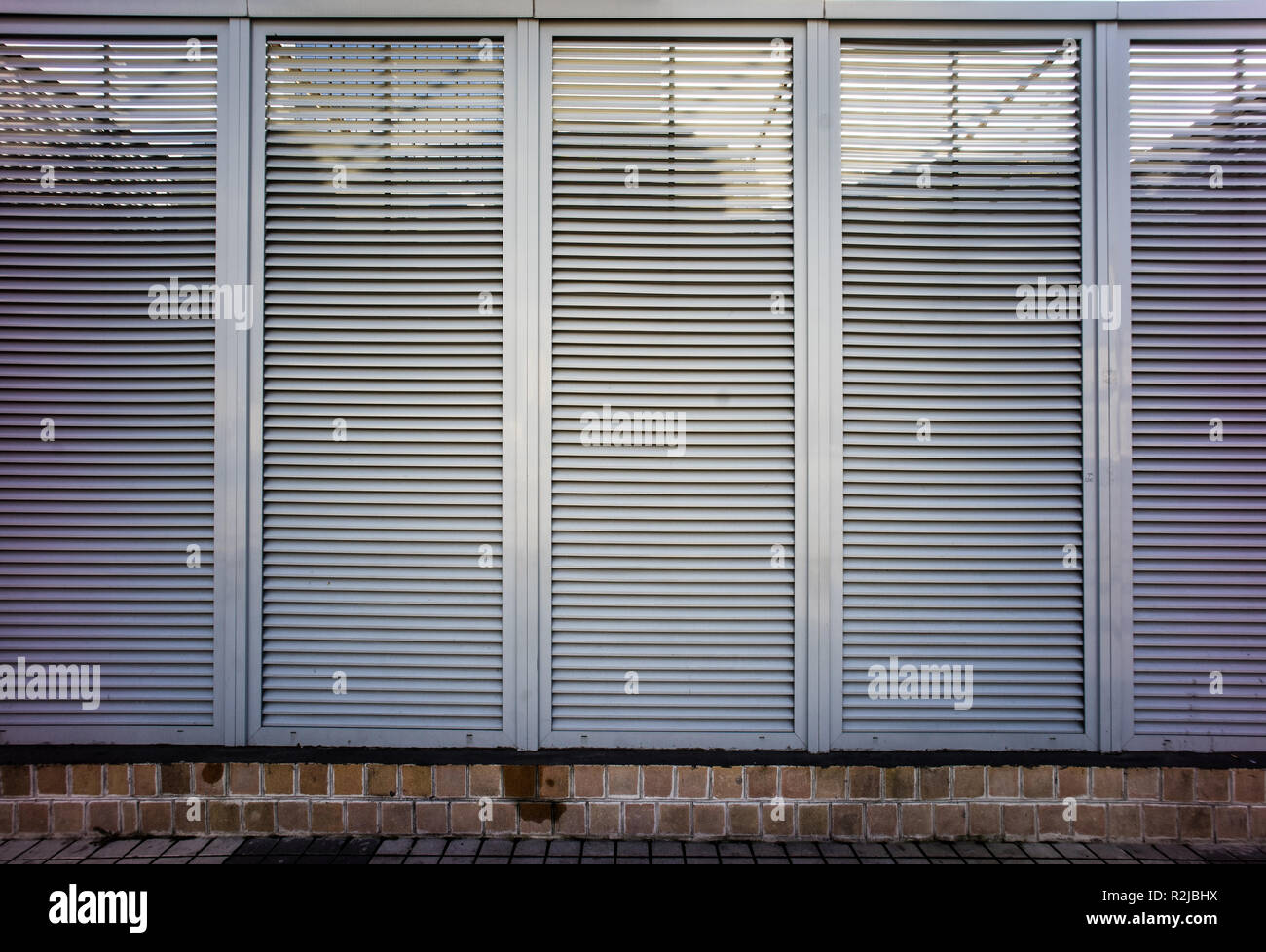 Rolling shutters hi-res stock photography and images - Alamy