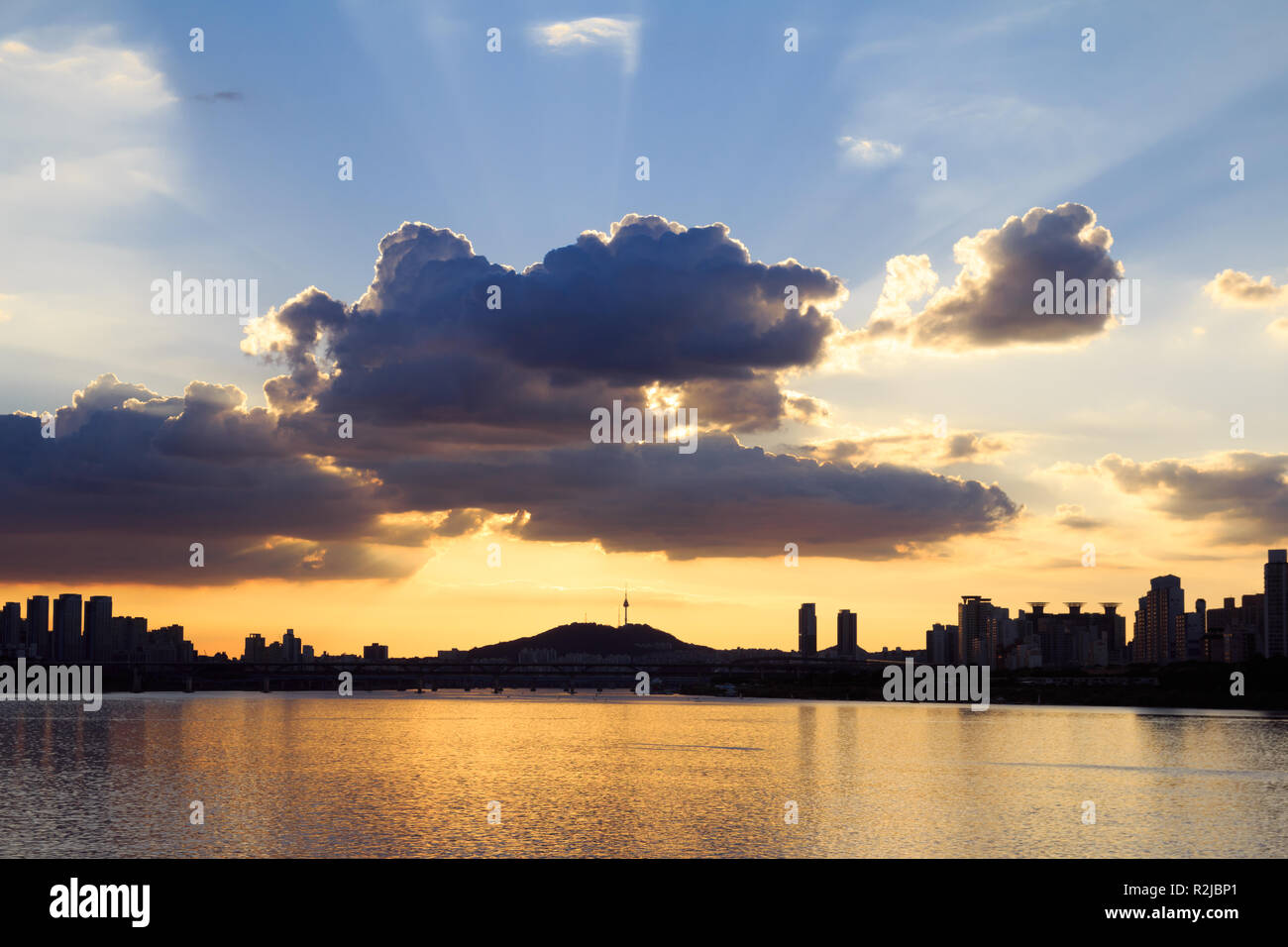The han river park hi-res stock photography and images - Alamy