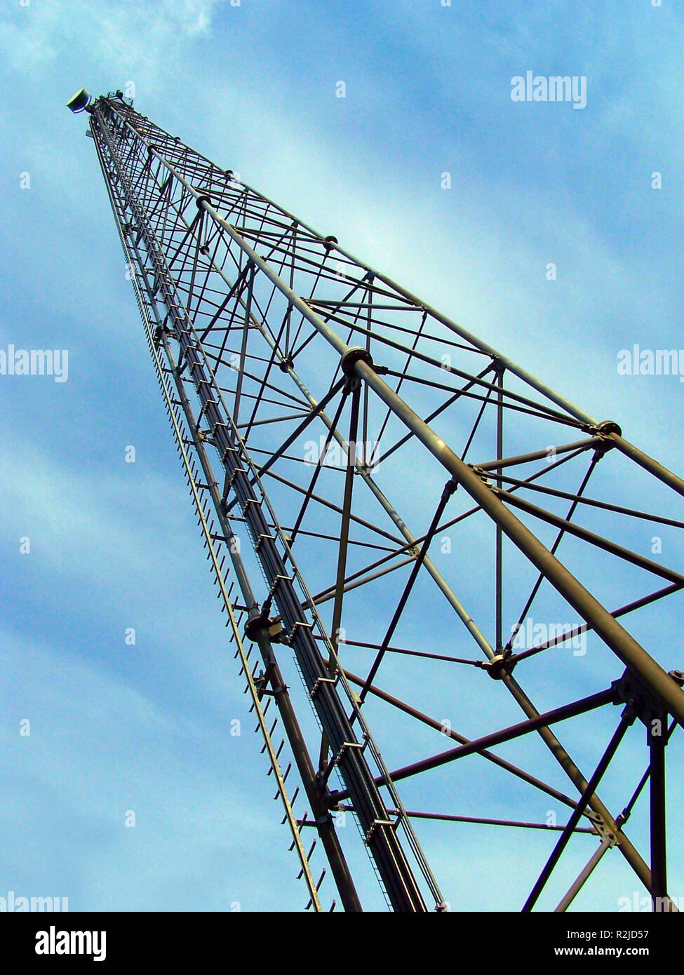 Carrier relay tower hi-res stock photography and images - Alamy
