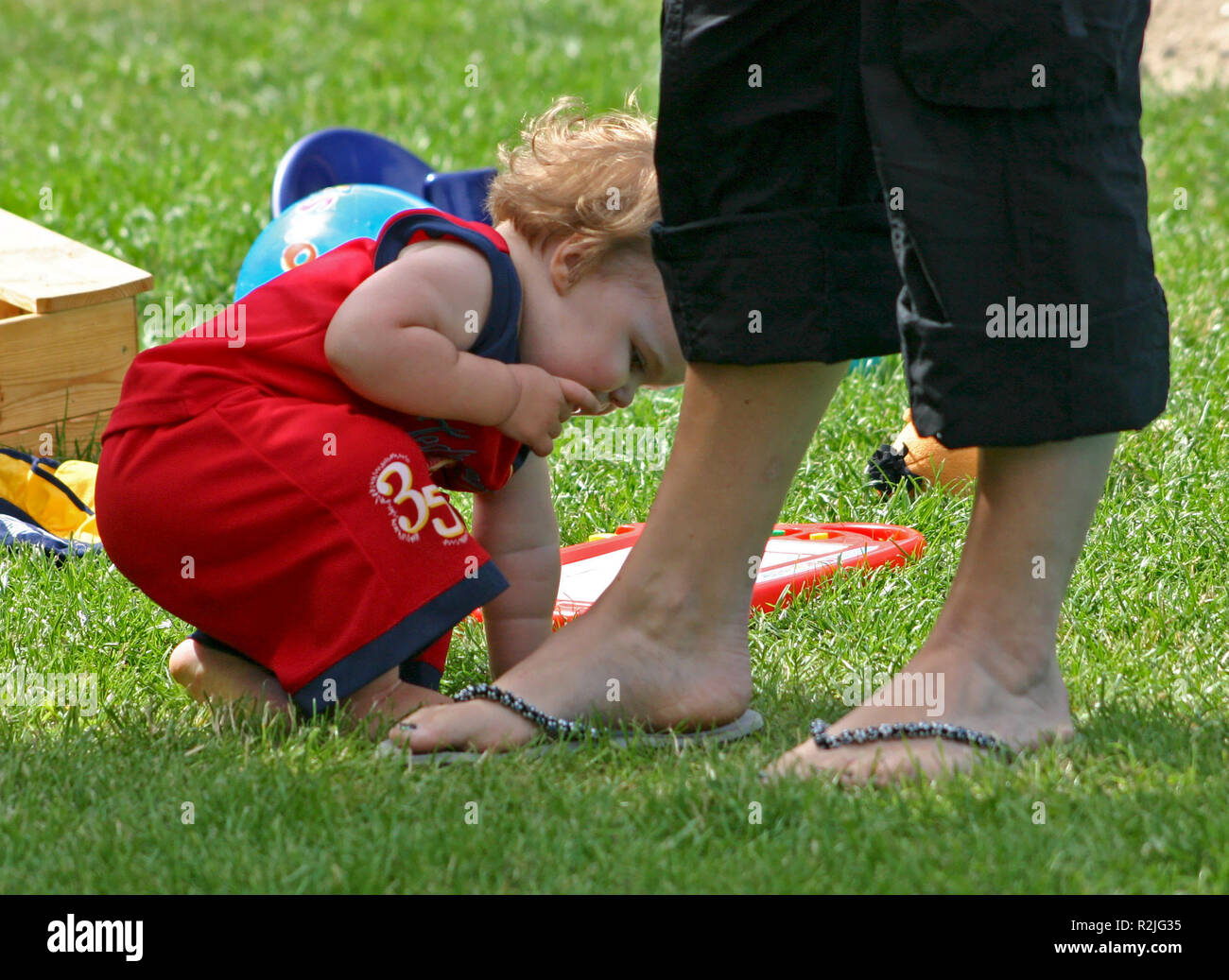 Big feet hi-res stock photography and images - Alamy