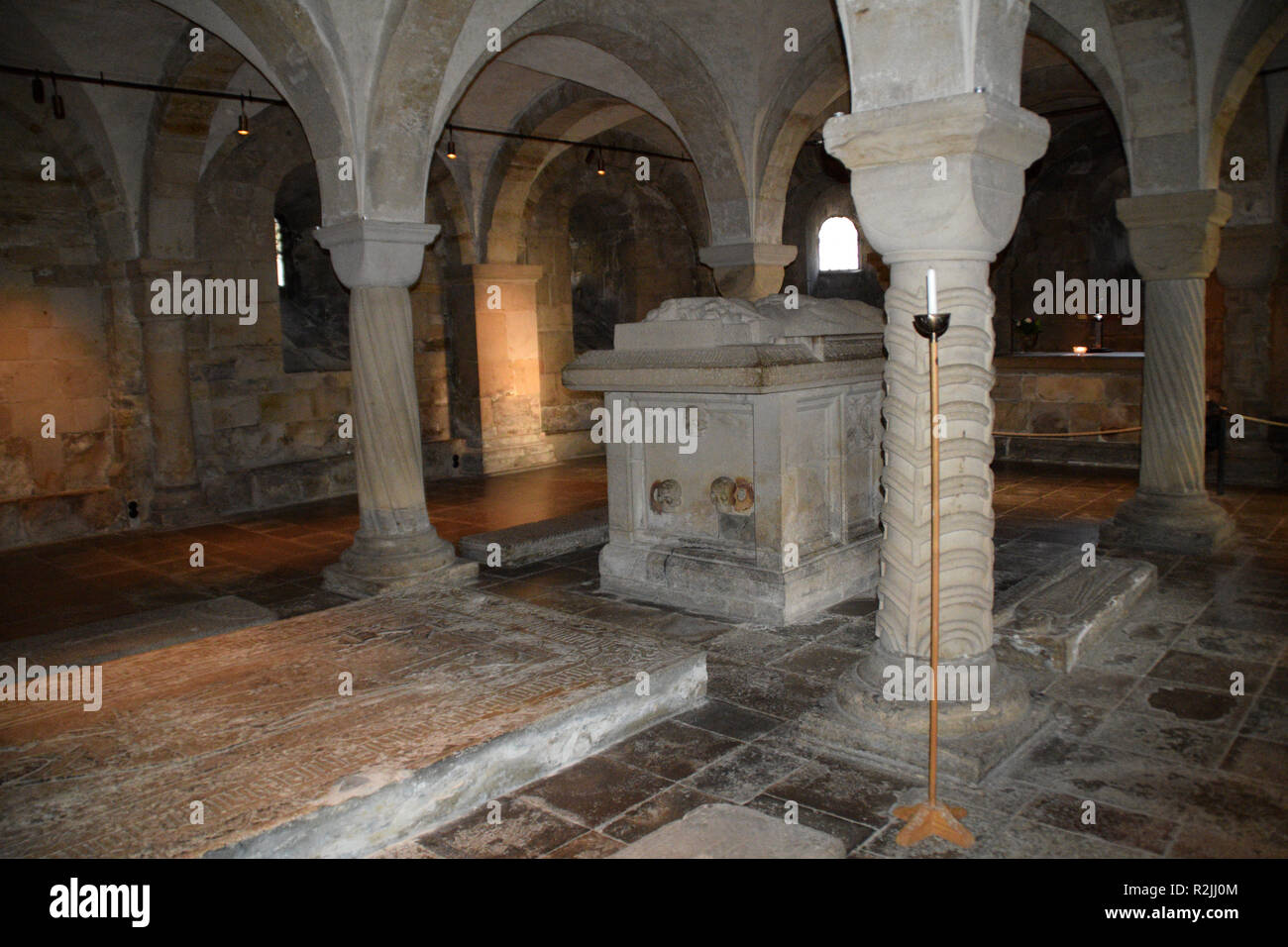 Altar lund cathedral crypt hi-res stock photography and images - Alamy