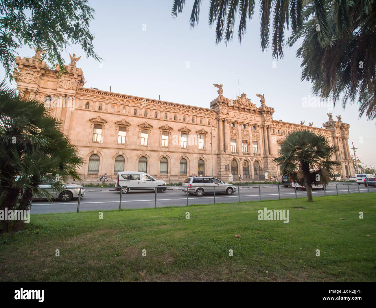 Aduana de Barcelona, old customs building designed by Sagnier i ...