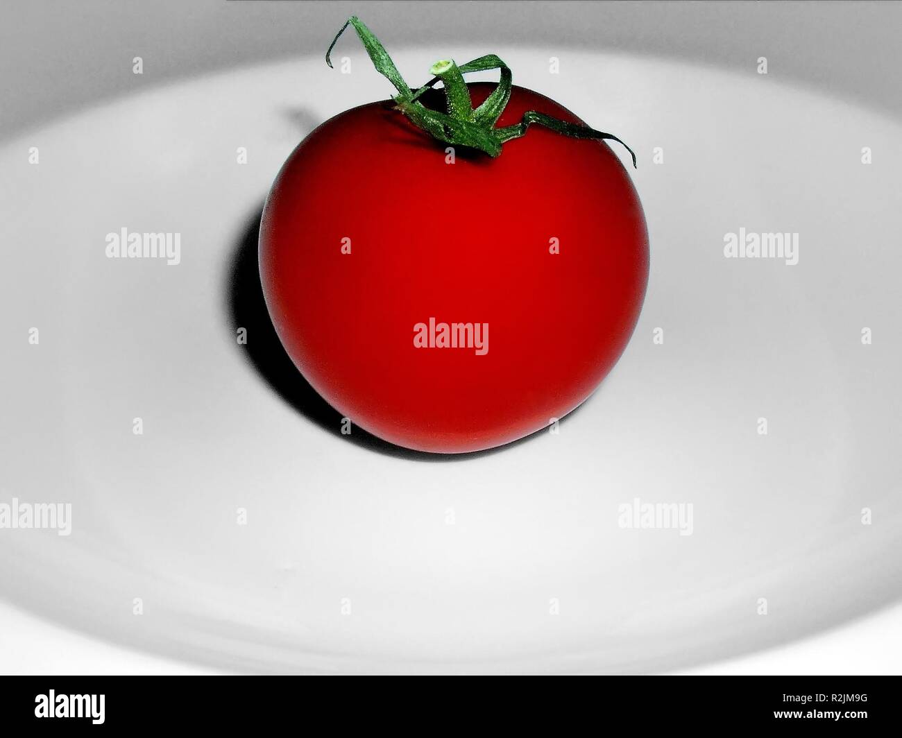 Tomato perfect shape hi-res stock photography and images - Alamy