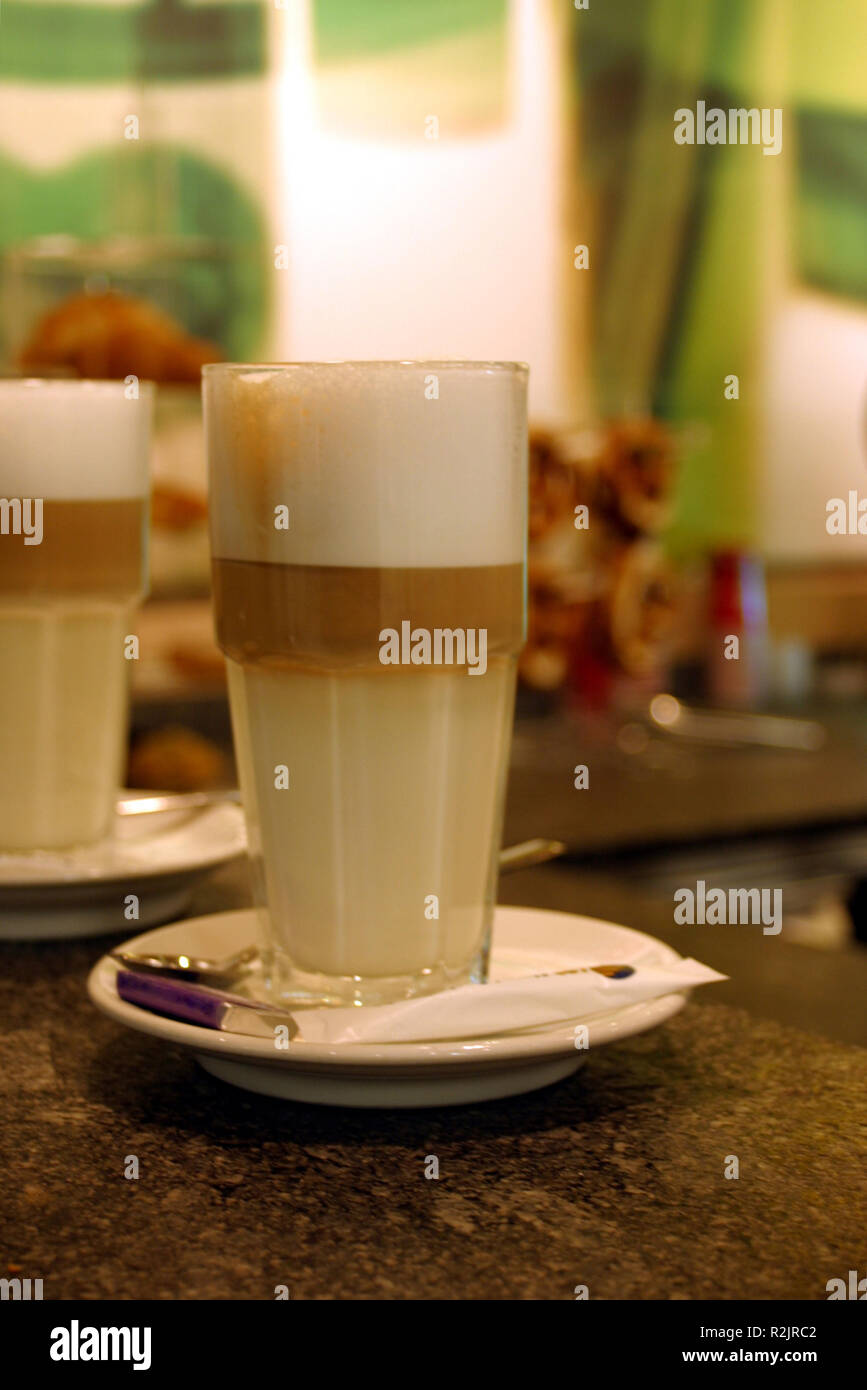 Pause caffé hi-res stock photography and images - Alamy