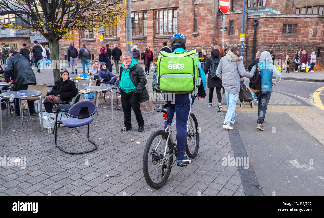 Uber eats uk hi-res stock photography and images - Alamy