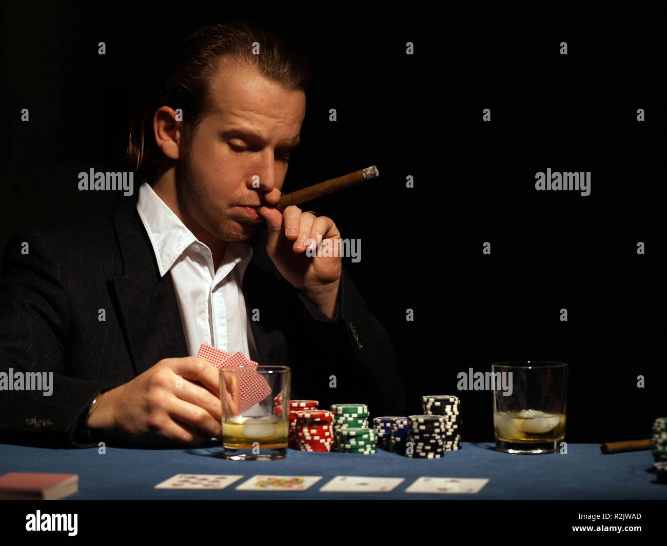 Contest smoking hi-res stock photography and images - Alamy