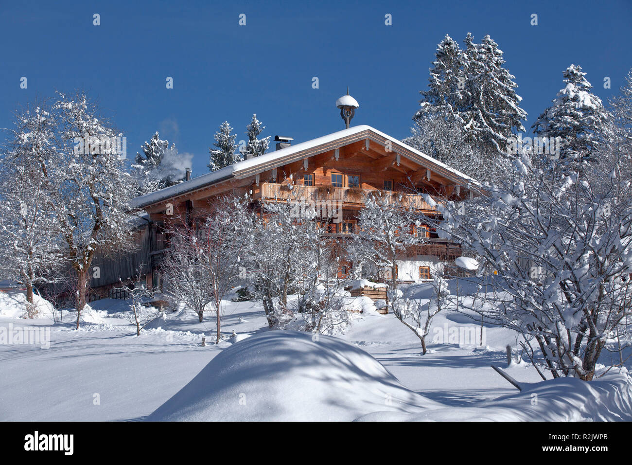Austria farm house hi-res stock photography and images - Alamy