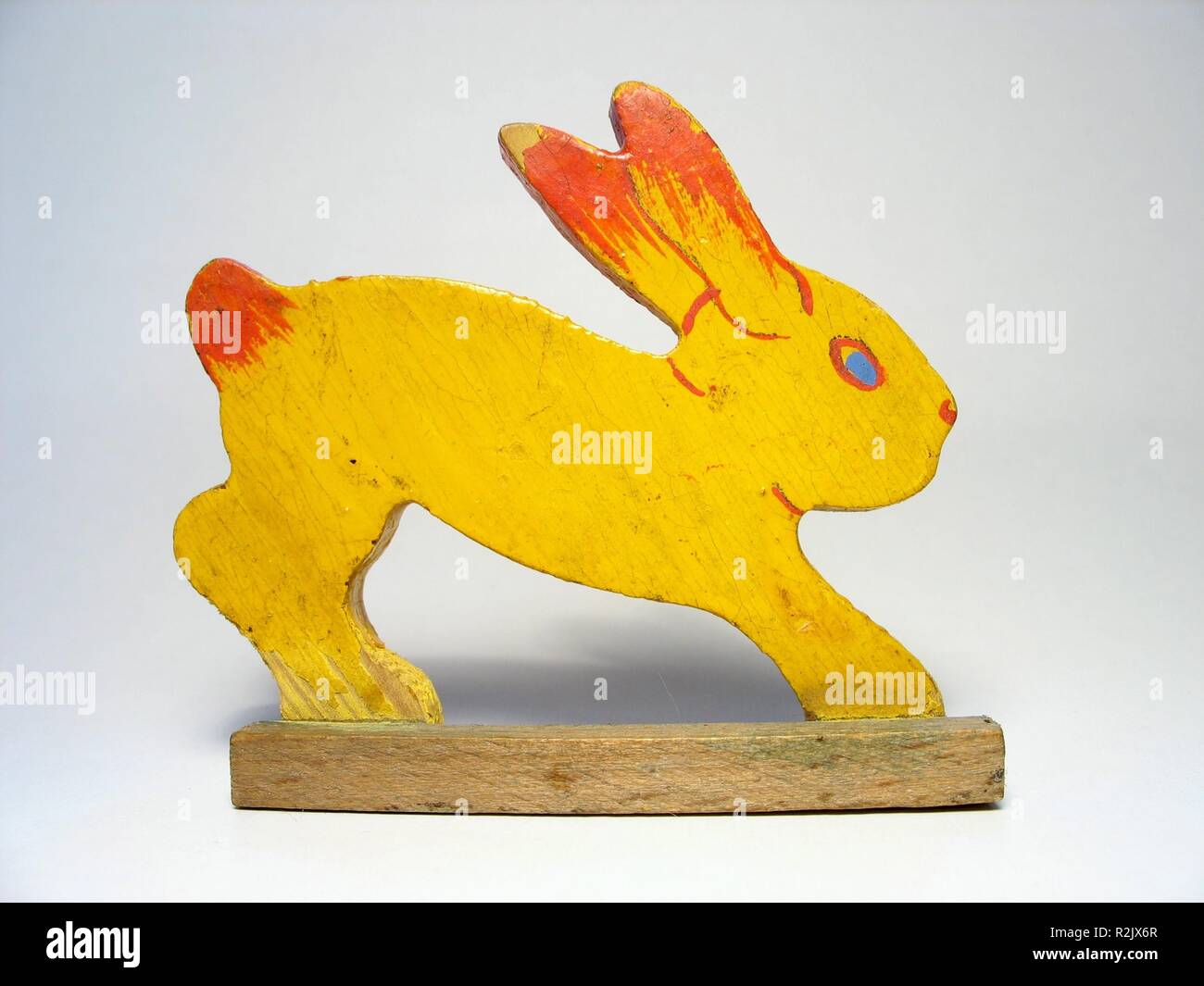 Hare side view hi-res stock photography and images - Alamy