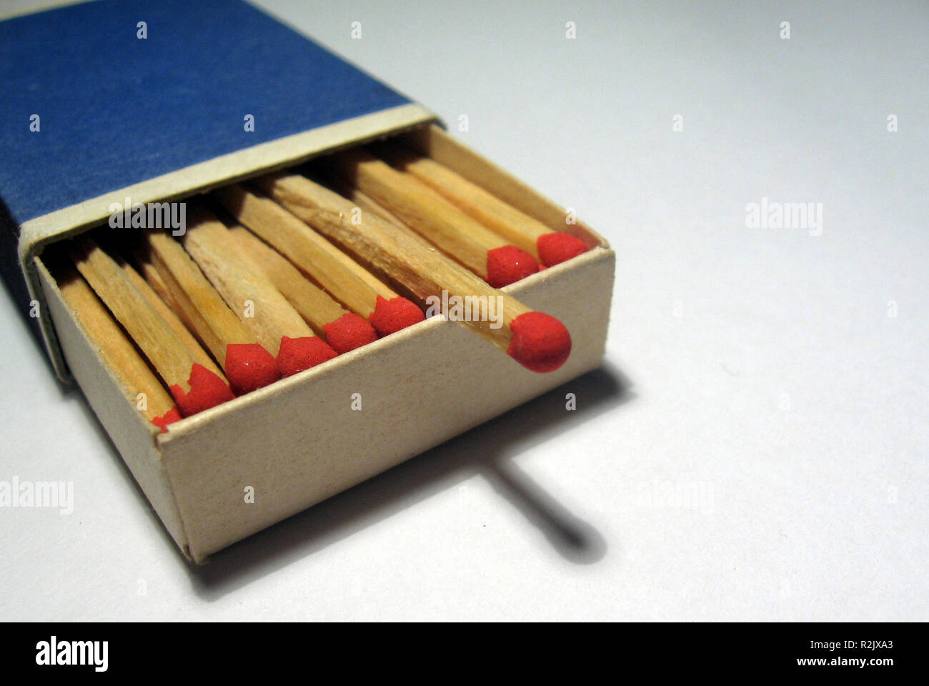 Carton match hi-res stock photography and images - Alamy
