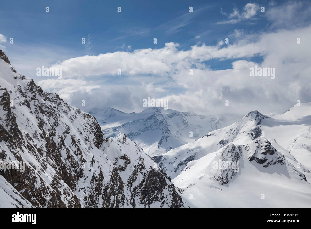 Summit world 3000 hi-res stock photography and images - Alamy