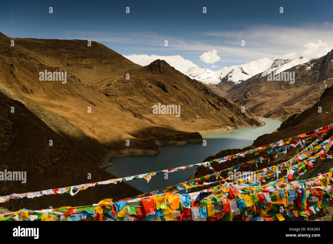 Yarlung Tsangpo canyon Stock Photo - Alamy