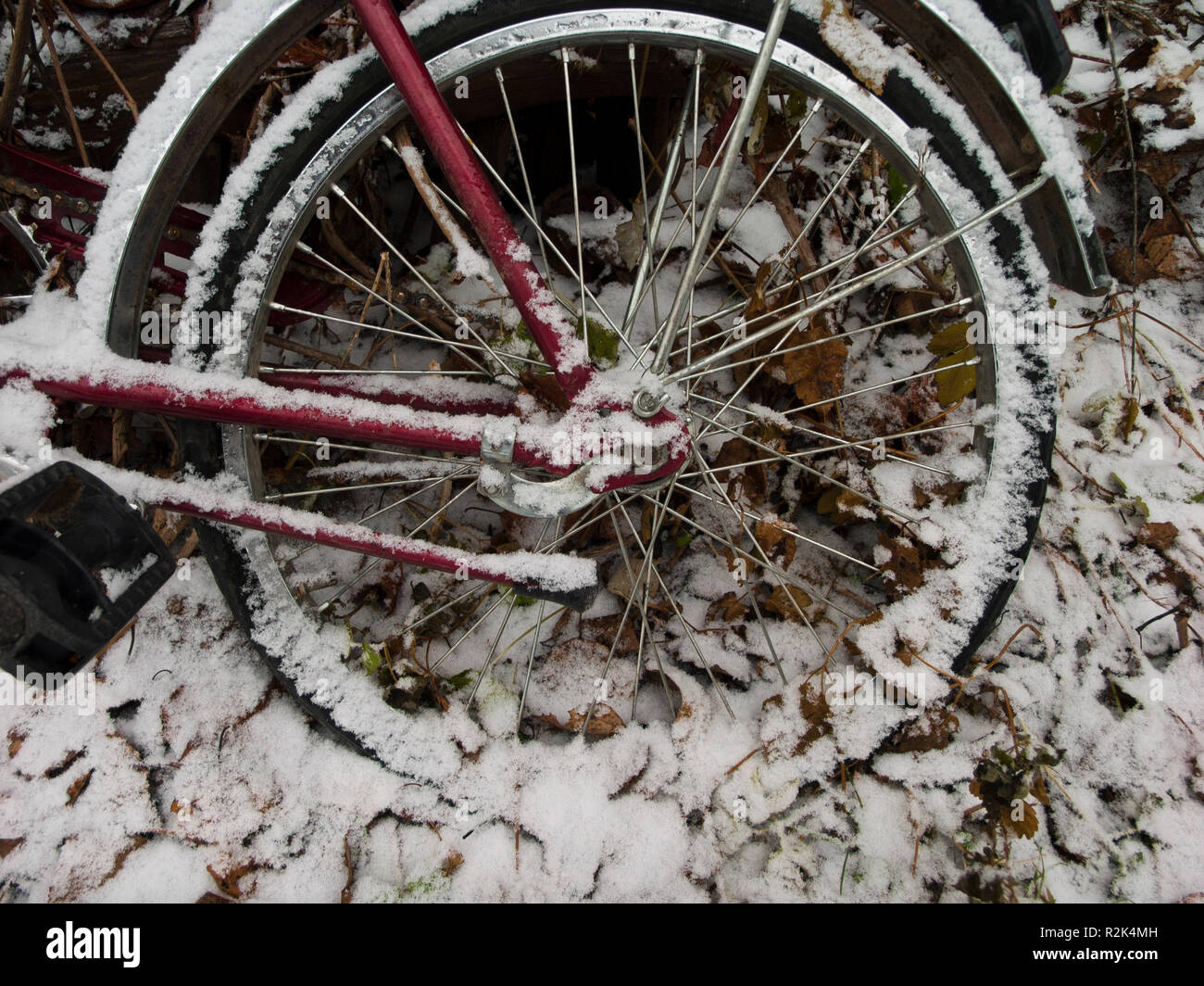 Bicycle In Snow Stock Photo - Alamy