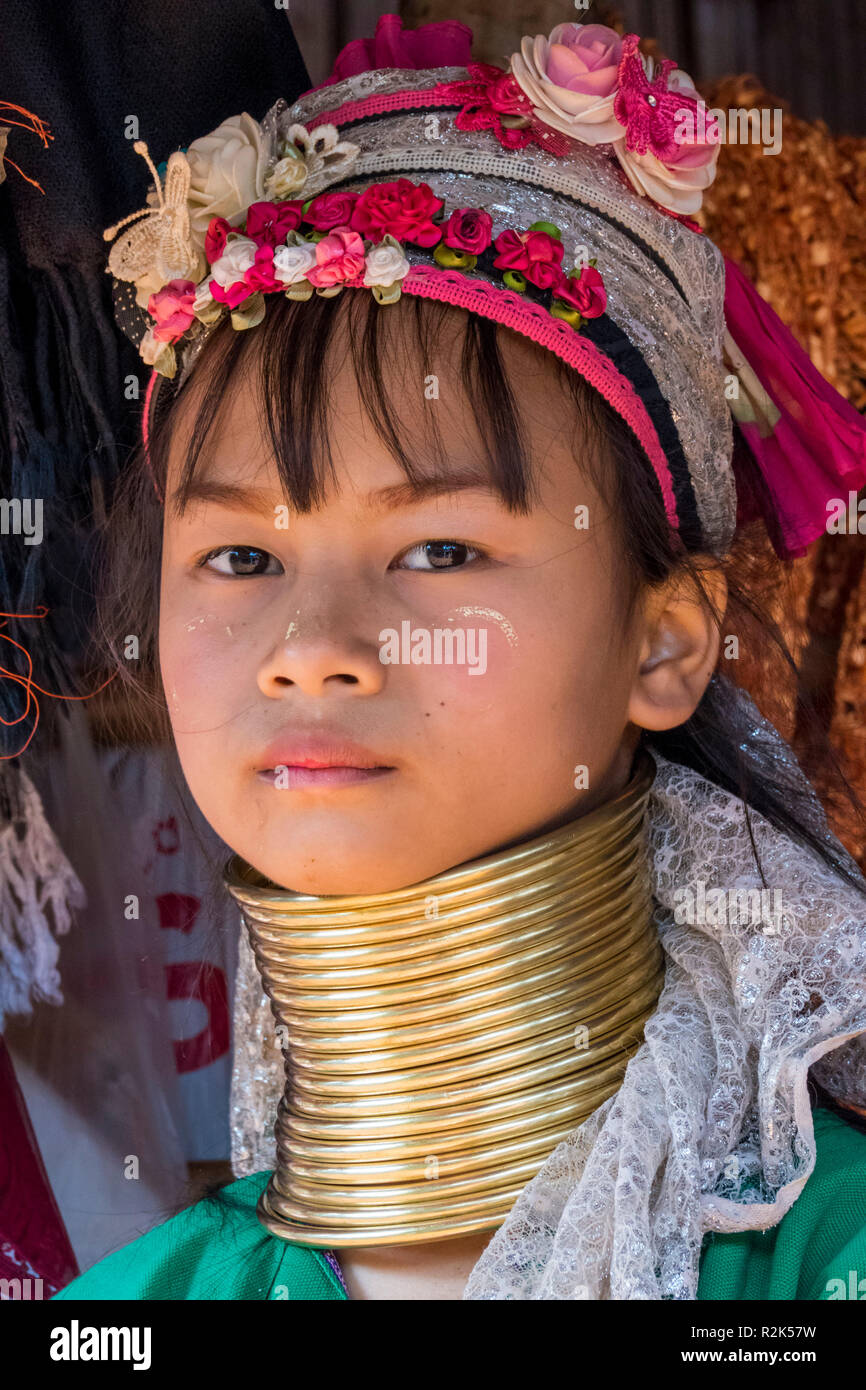Long neck woman hi-res stock photography and images - Alamy