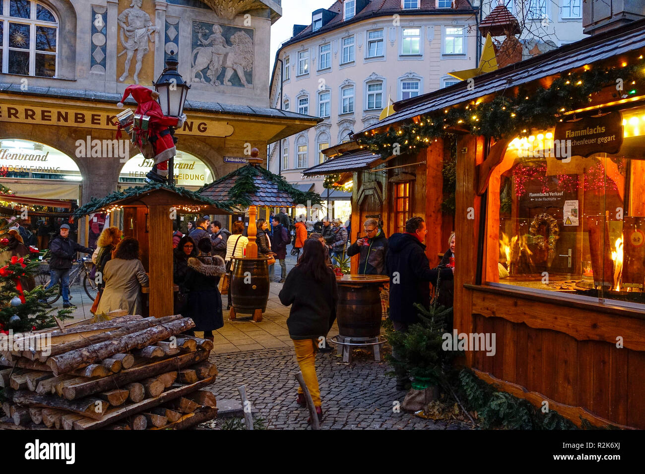 Christmas Market in Munich, Bavaria, Germany Stock Photo - Alamy