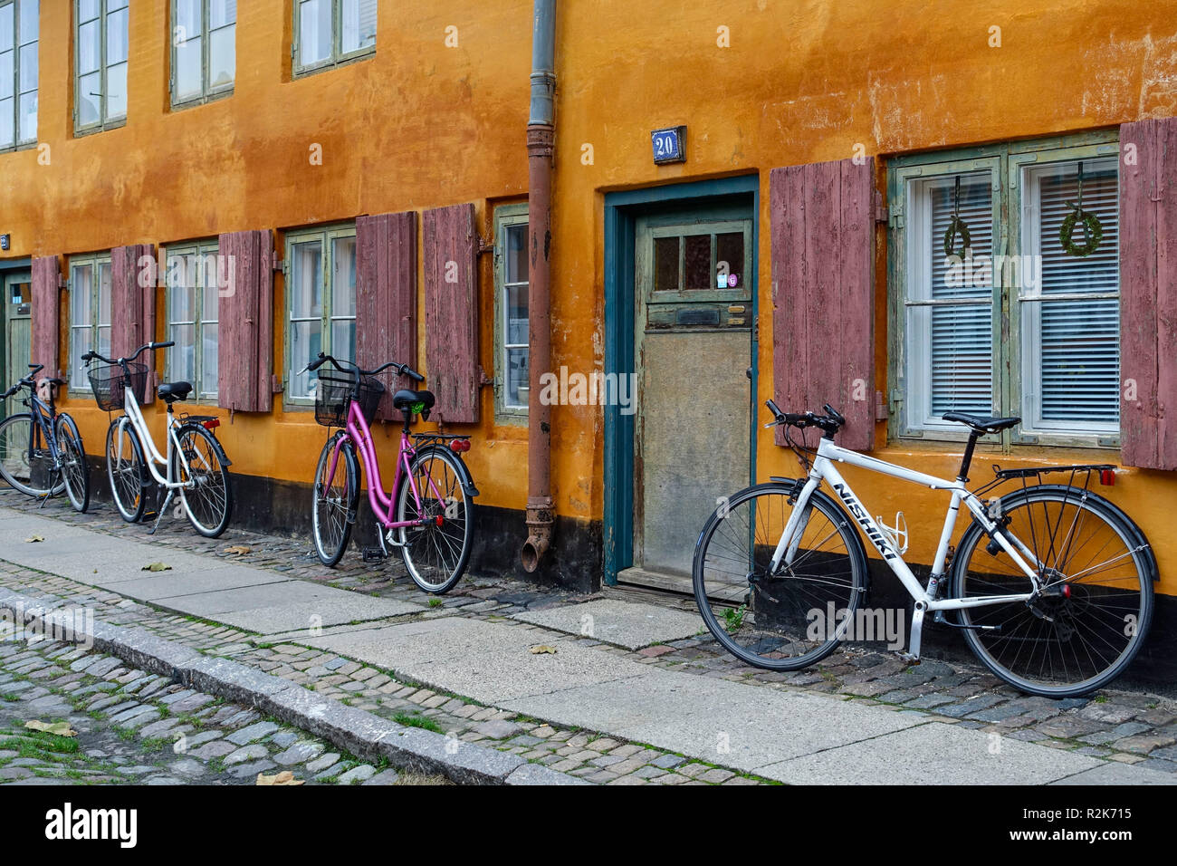 Yellow row houses at Nyboder, Copenhagen, Denmark Stock Photo - Alamy