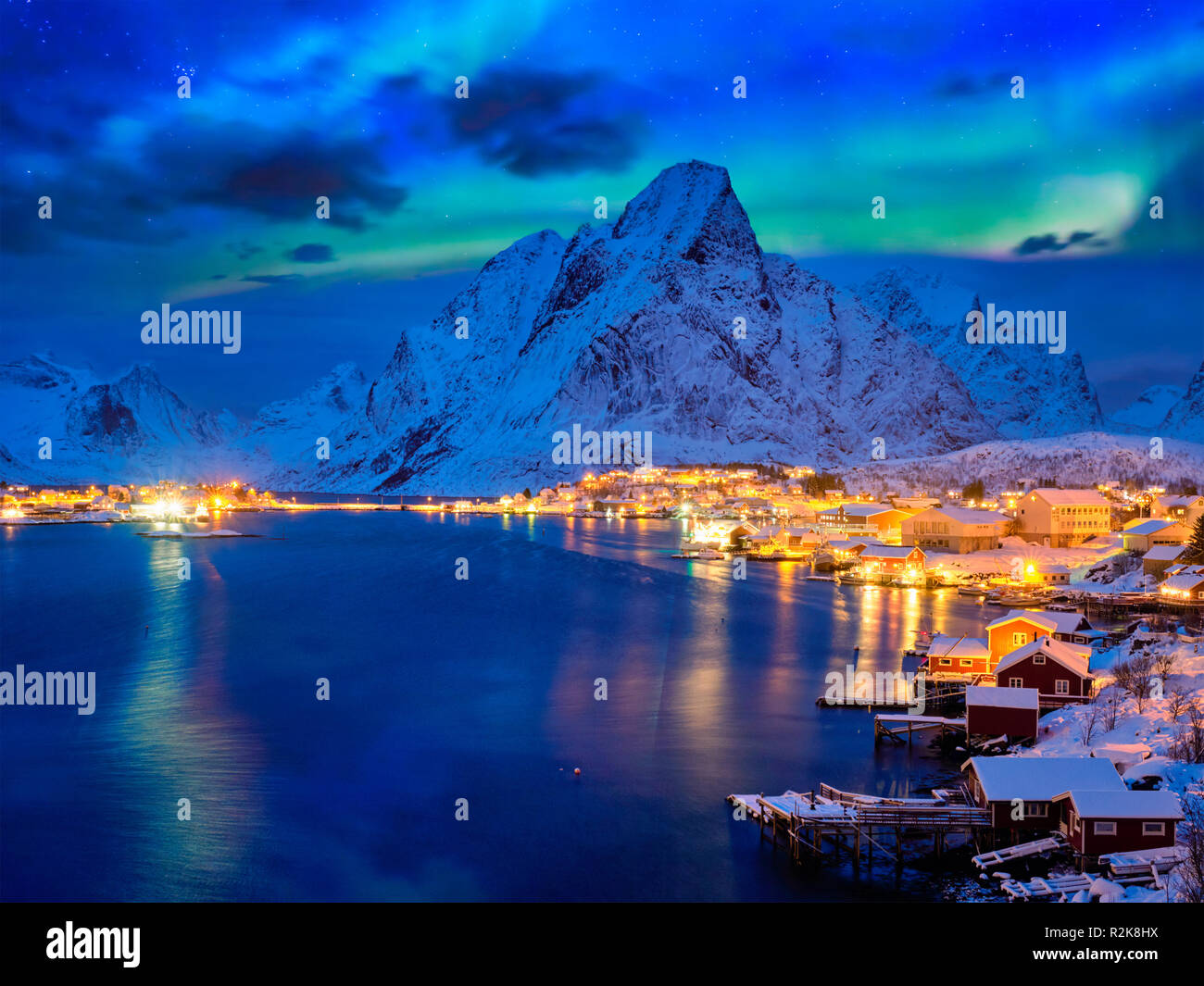 Reine norway aurora hi-res stock photography and images - Alamy