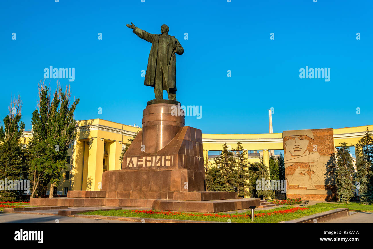 Hand lenin hi-res stock photography and images - Alamy