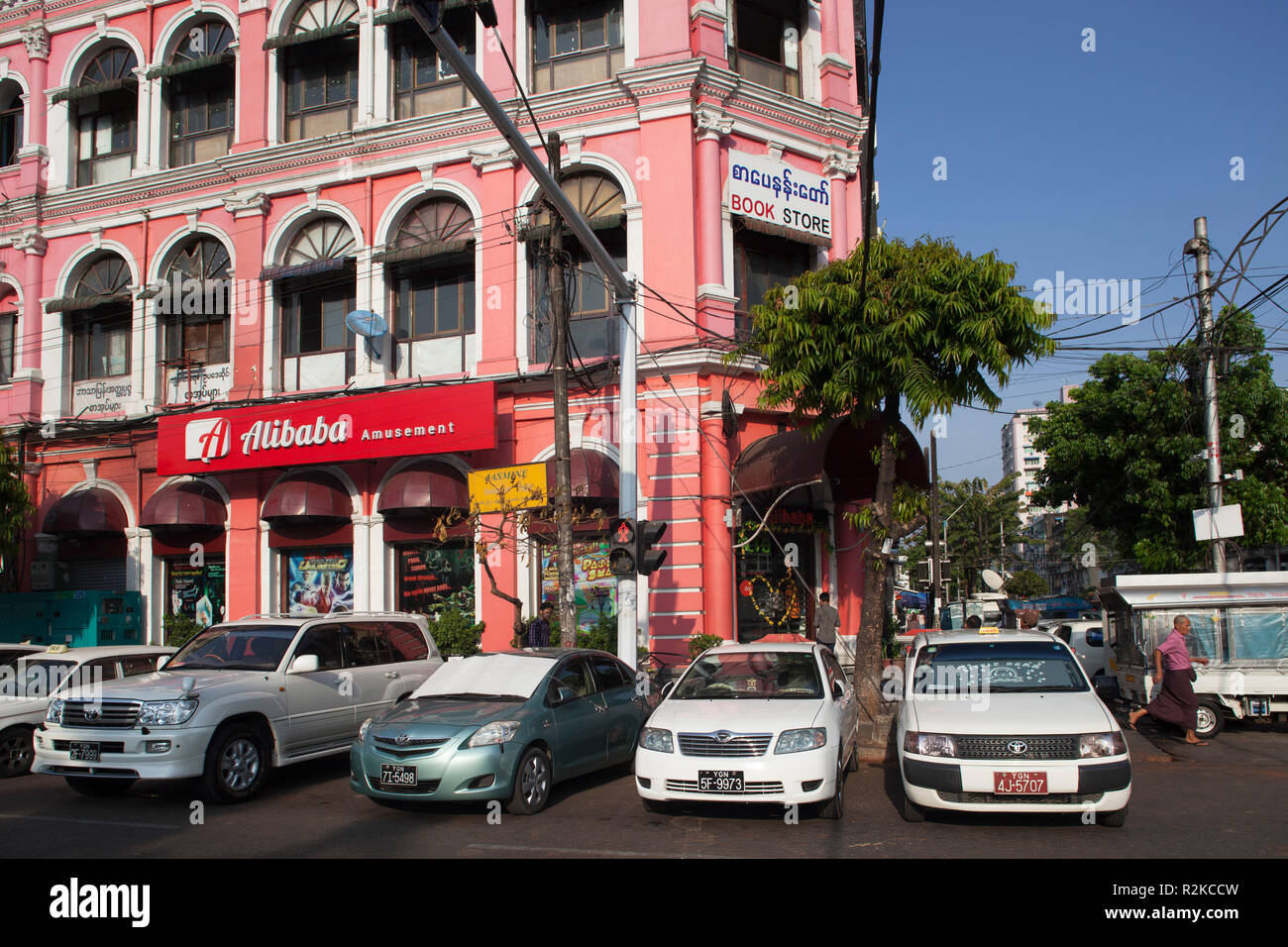 Yangon colonial architecture hi-res stock photography and images - Alamy