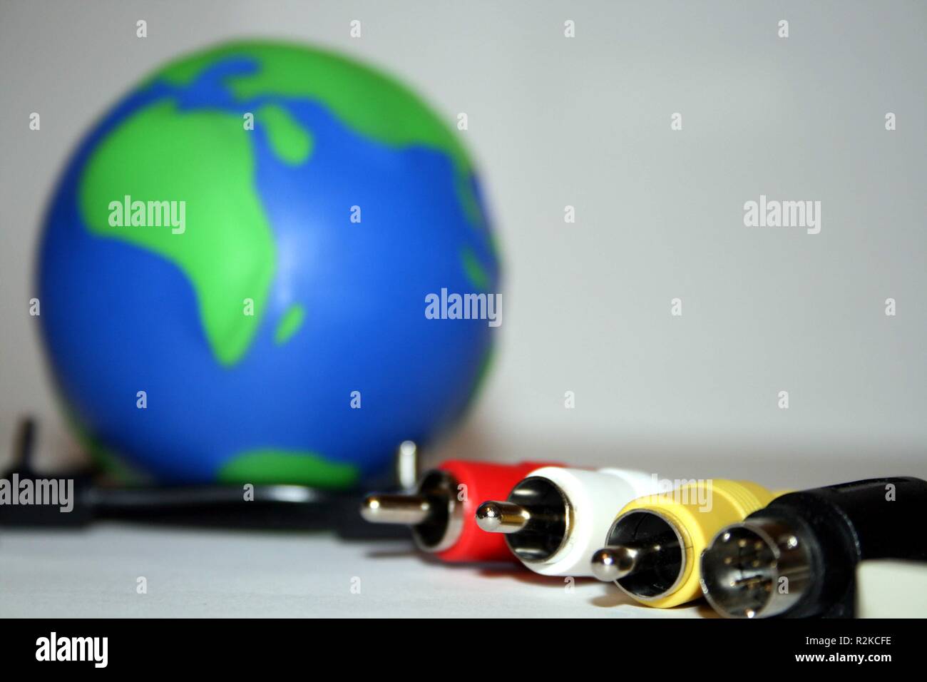 Cabled hi-res stock photography and images - Alamy