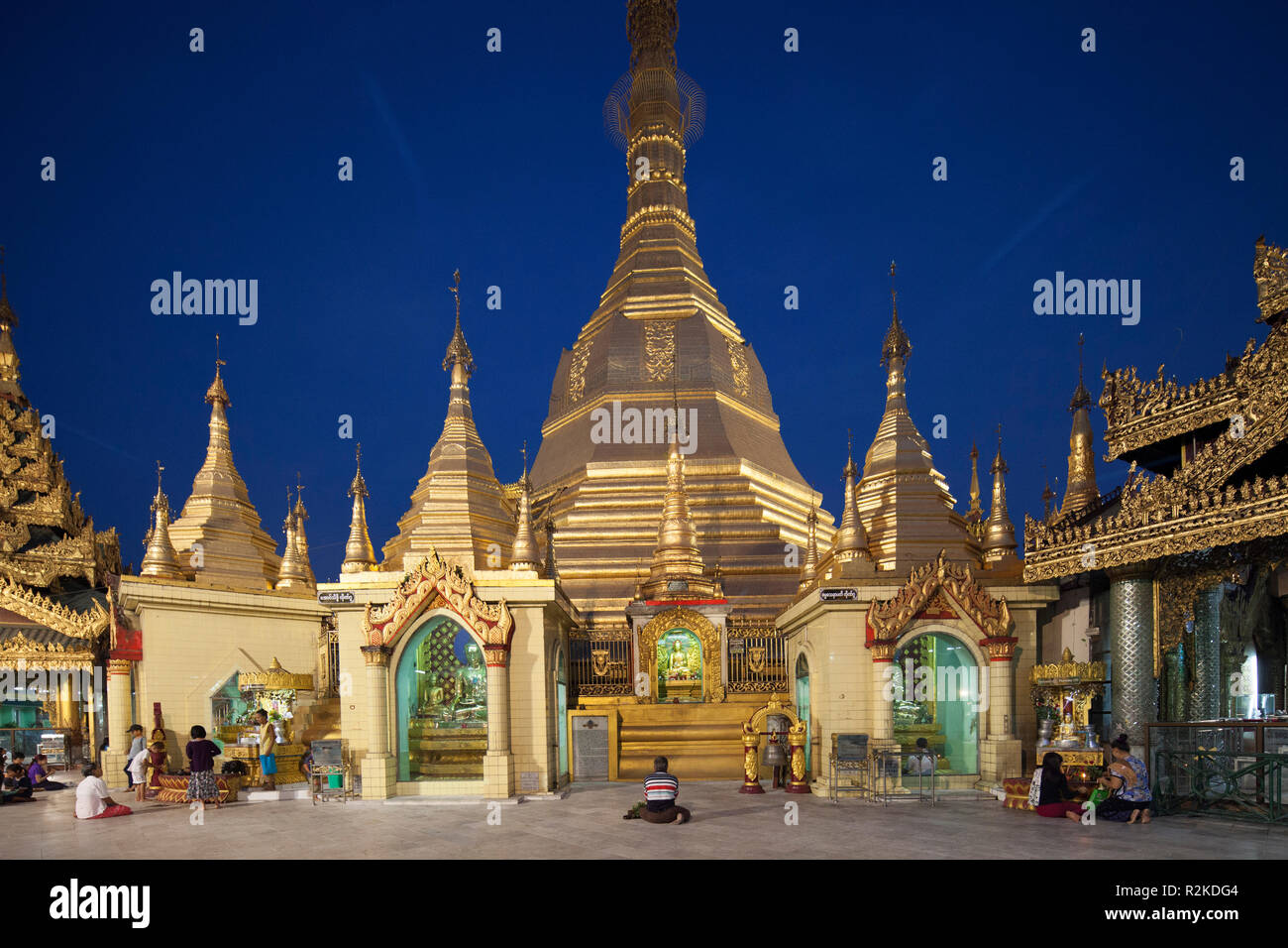 Yangon night hi-res stock photography and images - Alamy