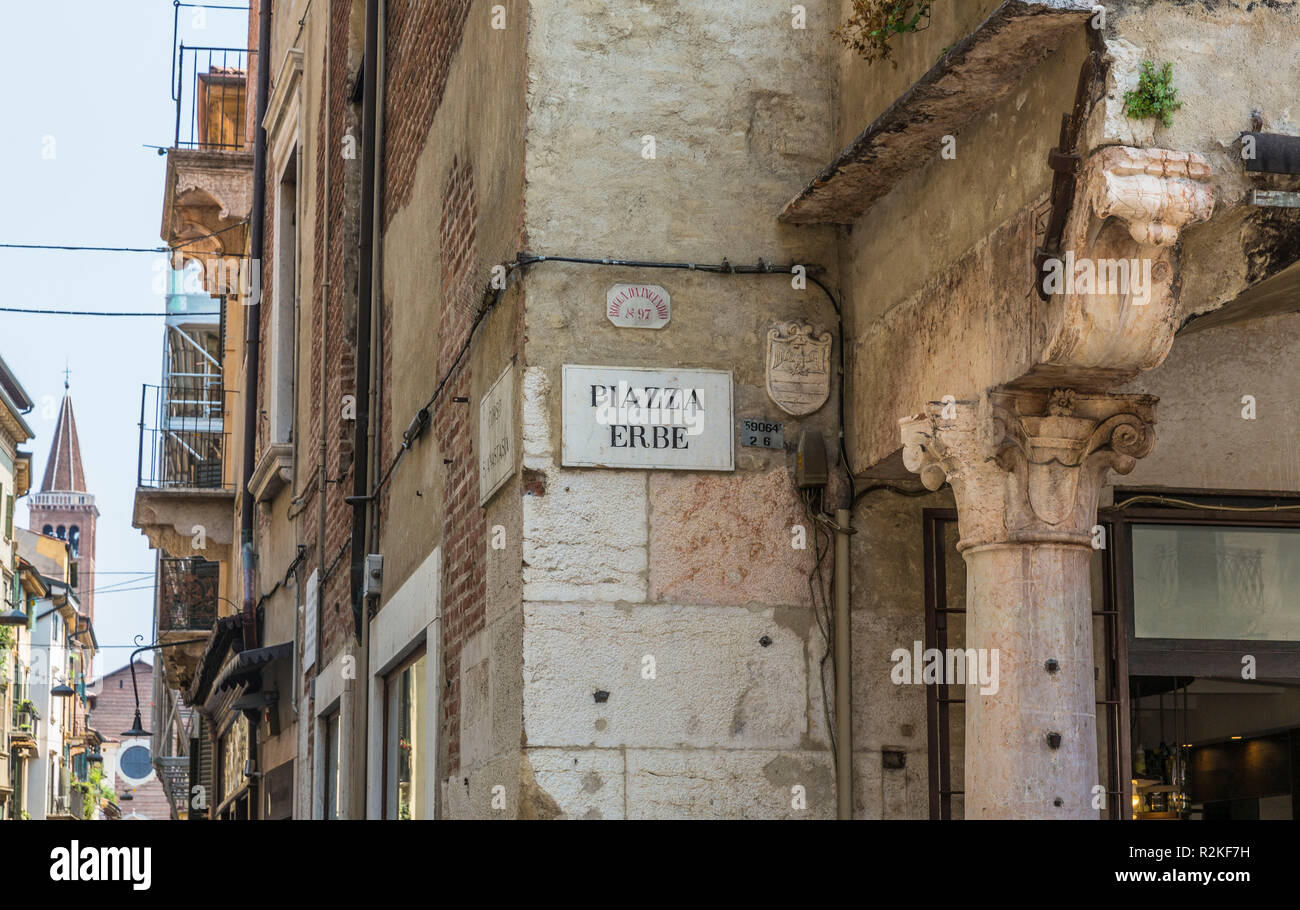 Verona sign hi-res stock photography and images - Alamy