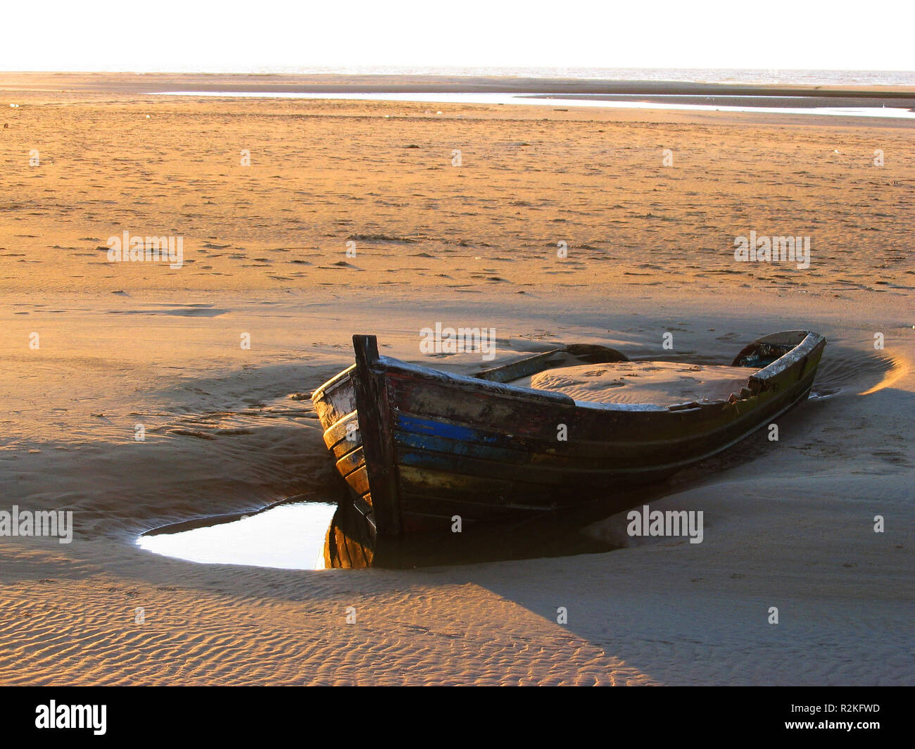 Useless boat hi-res stock photography and images - Alamy