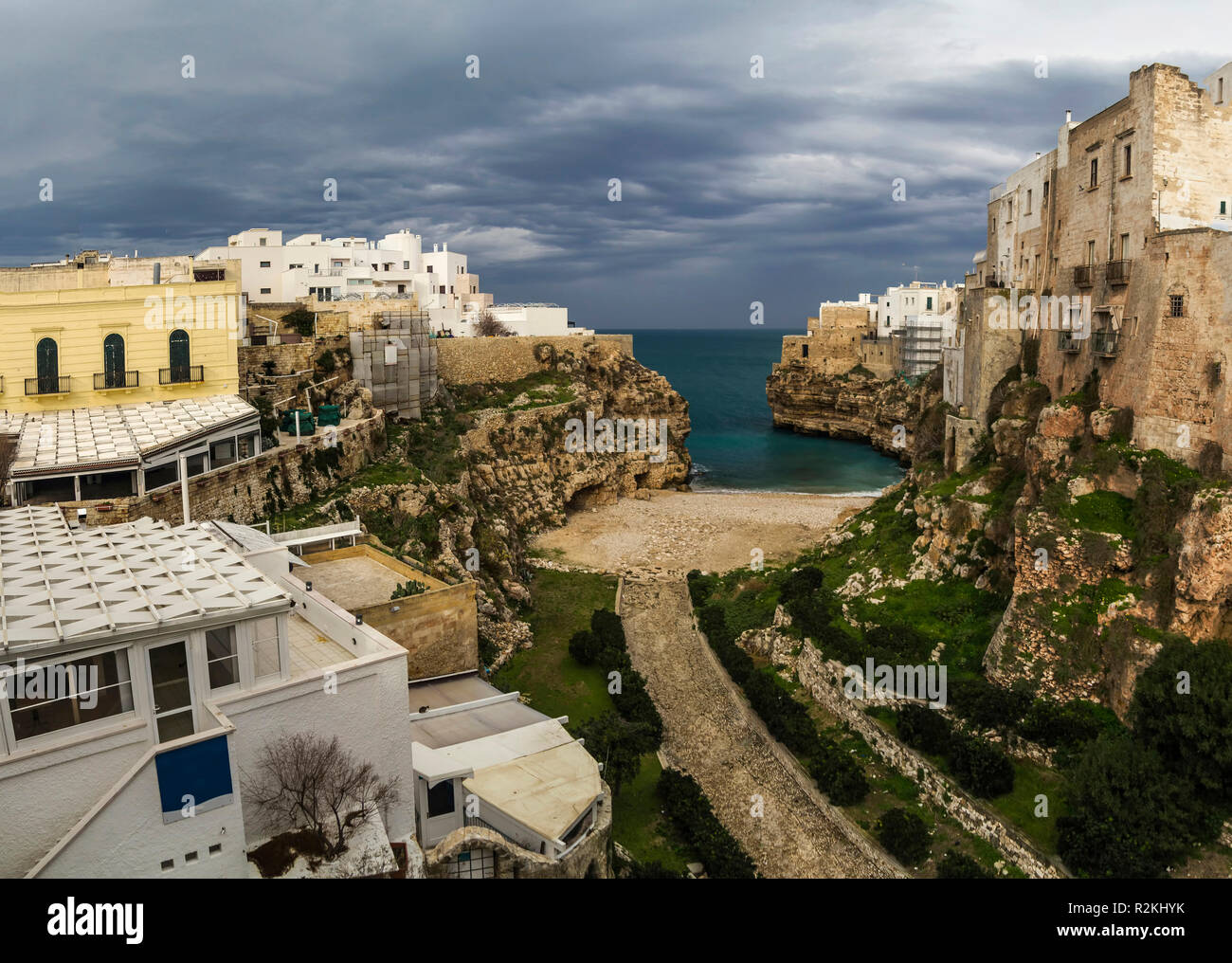 Polignano a mare hi-res stock photography and images - Alamy