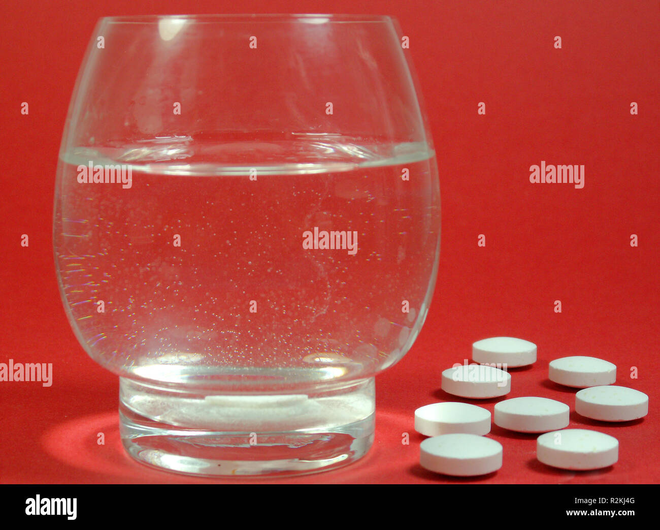 Vitamintabletten hi-res stock photography and images - Alamy