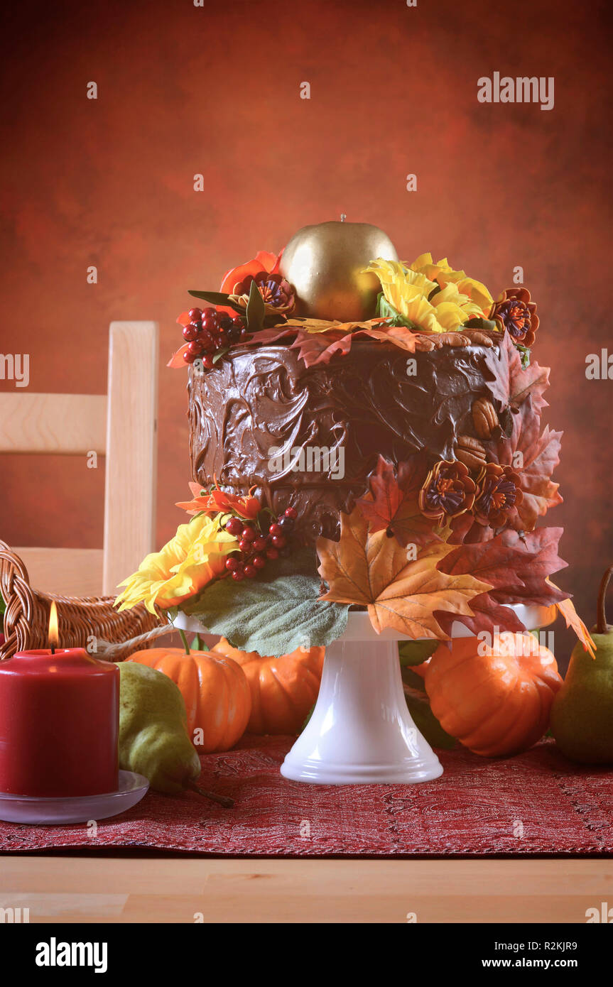 Thanksgiving Fall table setting with Autumn theme chocolate cake ...