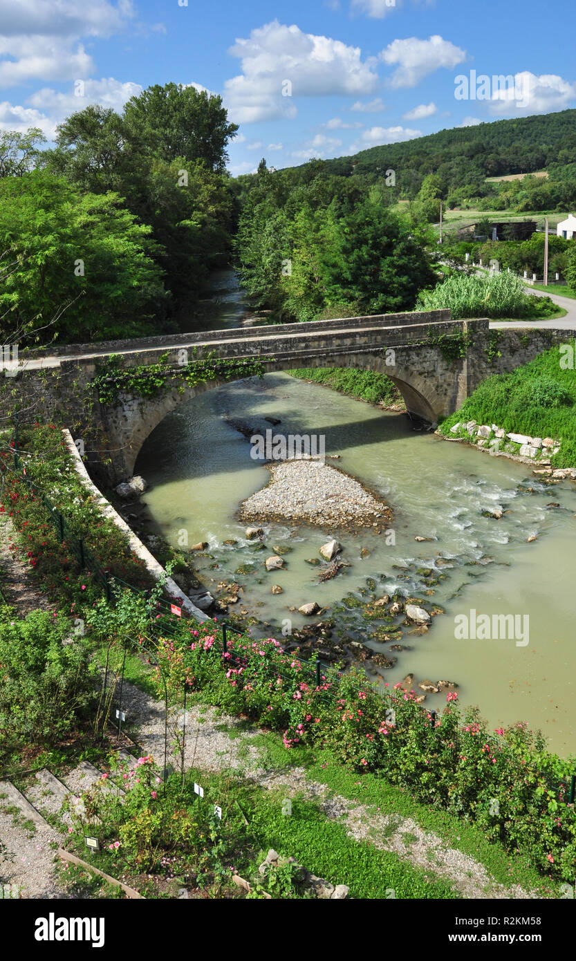Road bridge over the River Hers, Camon, Ariege, Occitanie, France Stock ...
