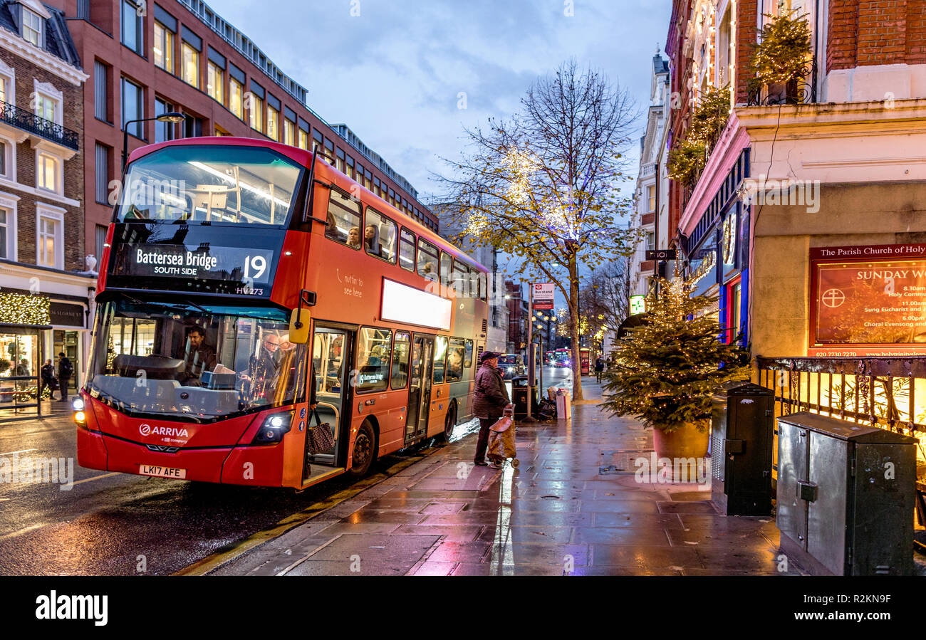 Night bus hi-res stock photography and images - Alamy