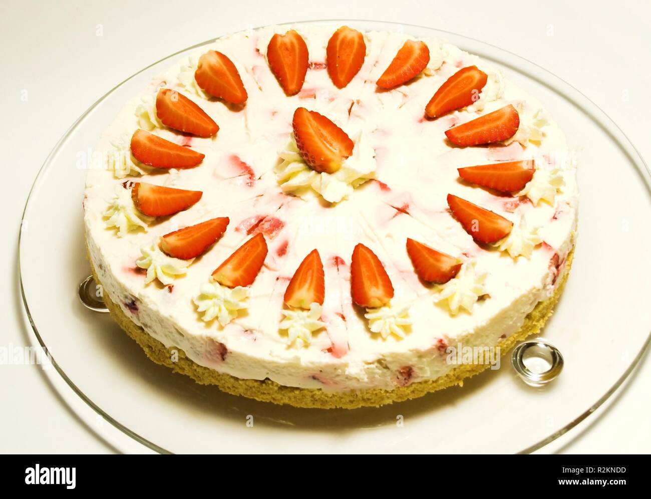 Cute strawberry tart hi-res stock photography and images - Alamy