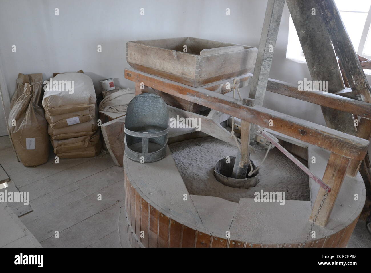 Ancient grain production hi-res stock photography and images - Alamy