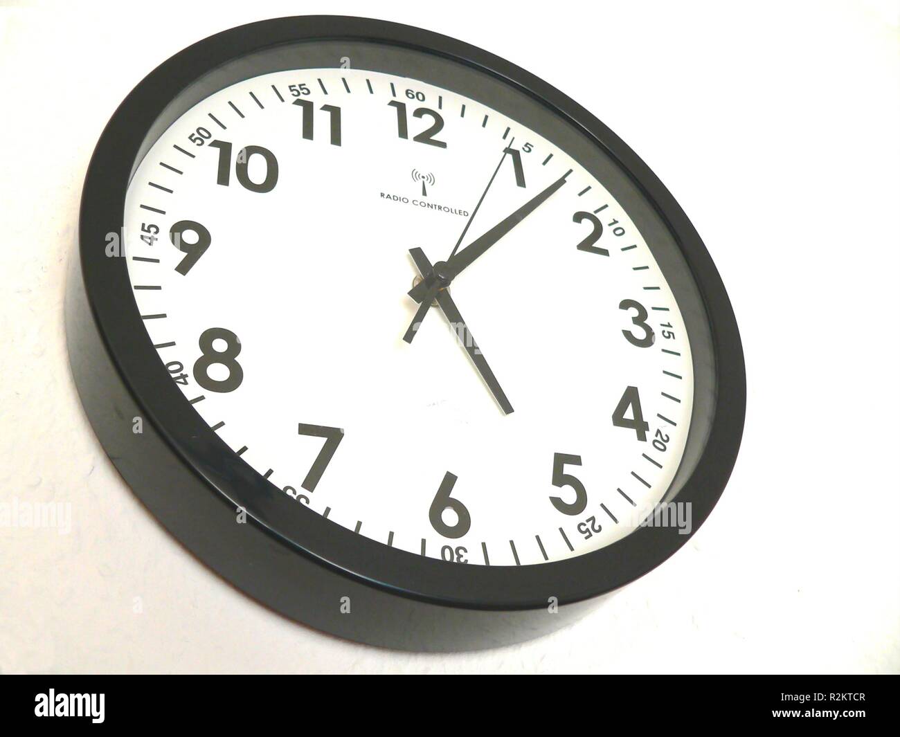 Five clock hi-res stock photography and images - Alamy
