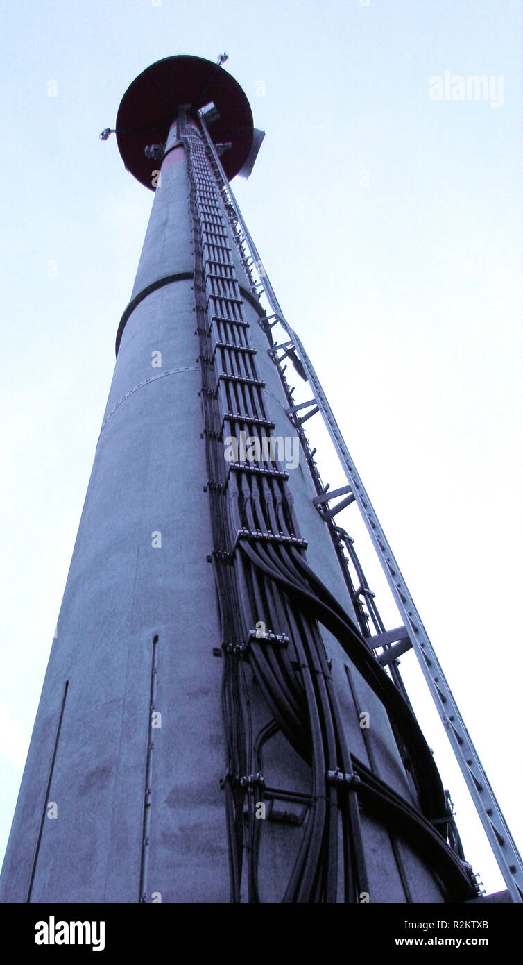 Telephone relay tower hi-res stock photography and images - Alamy