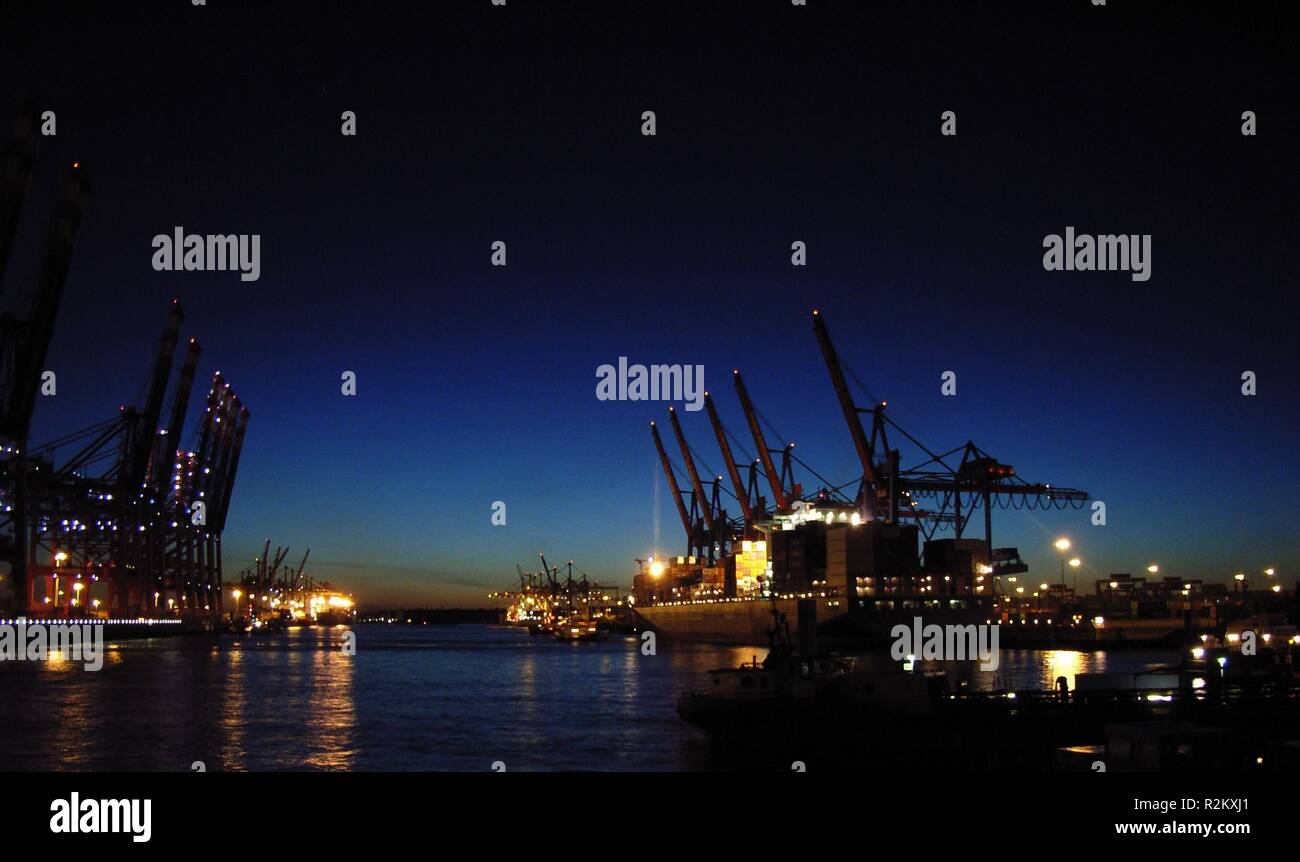 container terminal at night Stock Photo - Alamy