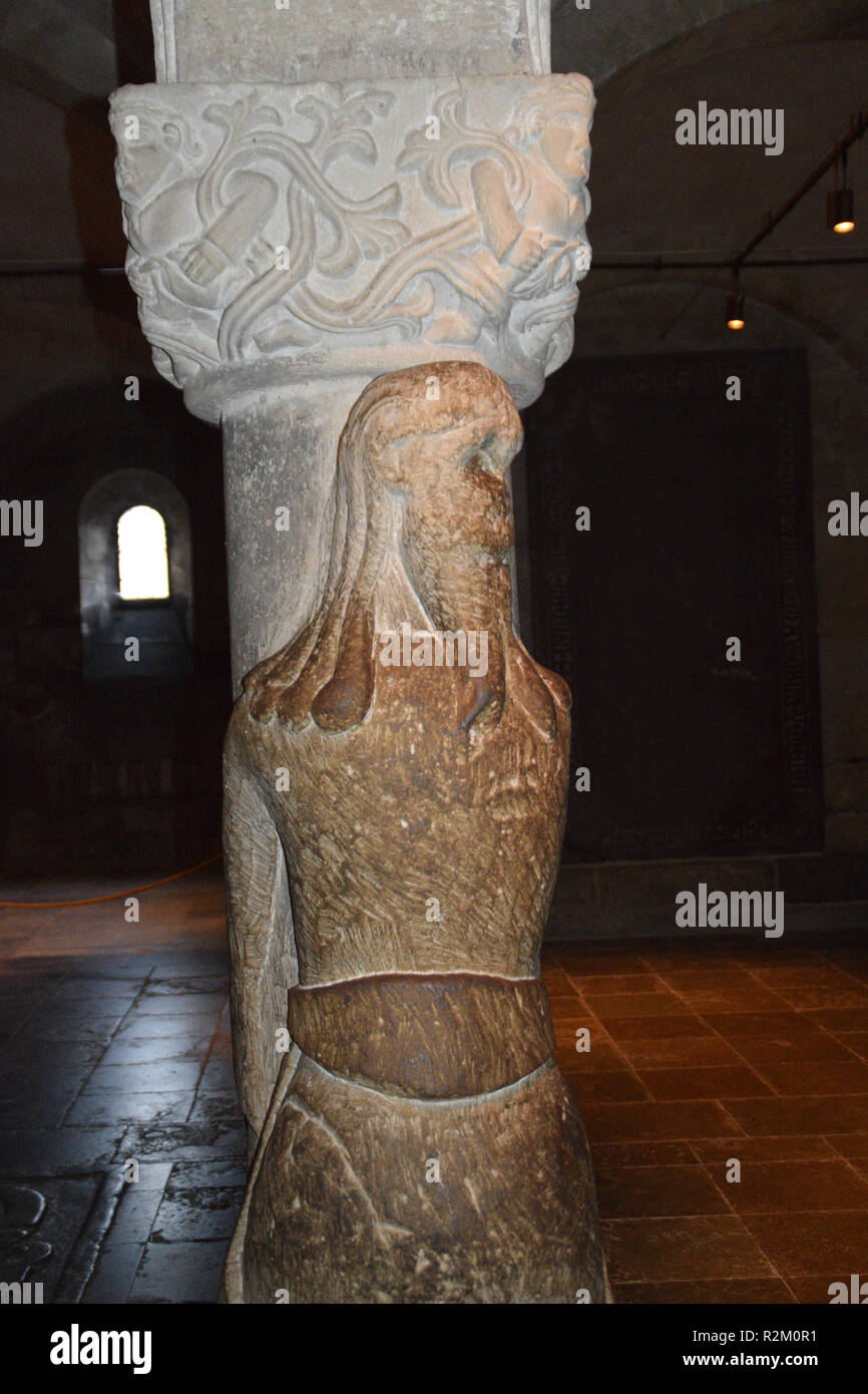 Medieval cathedral crypt hi-res stock photography and images - Alamy
