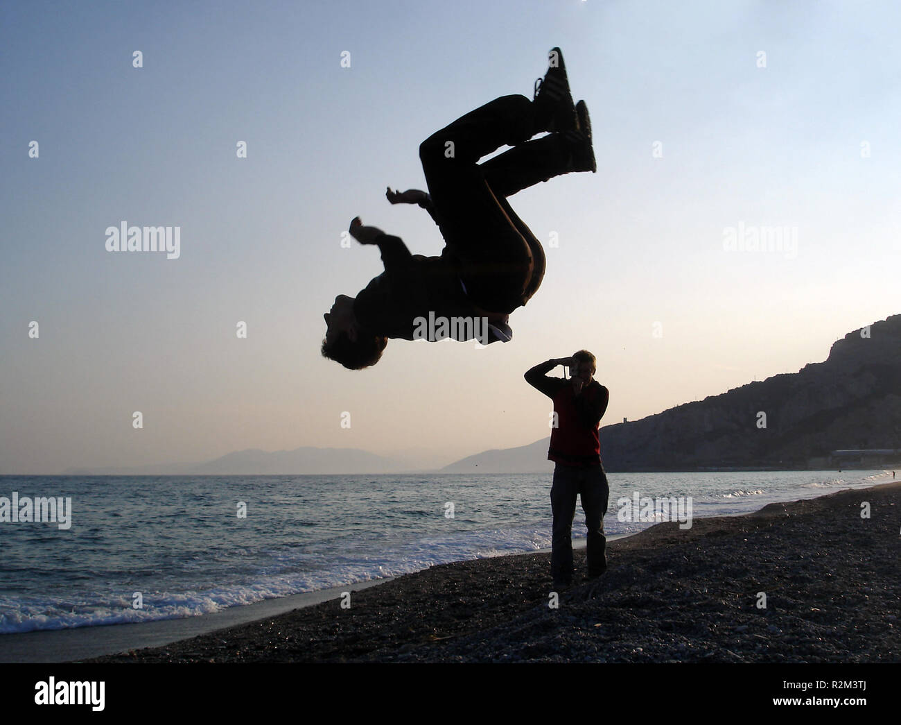 Akrobate hi-res stock photography and images - Alamy