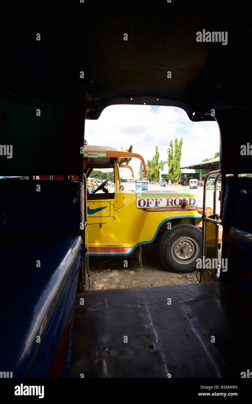 Jeepney bus hi-res stock photography and images - Alamy