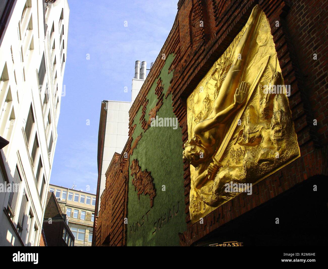 Hooper street hi-res stock photography and images - Alamy