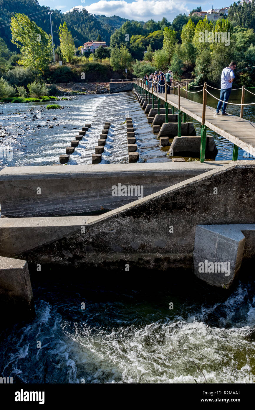 Weir weir pool on river hi-res stock photography and images - Alamy
