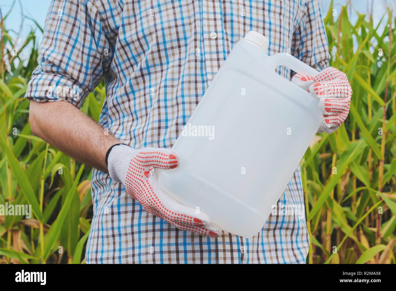 Herbicide fungicide hi-res stock photography and images - Alamy