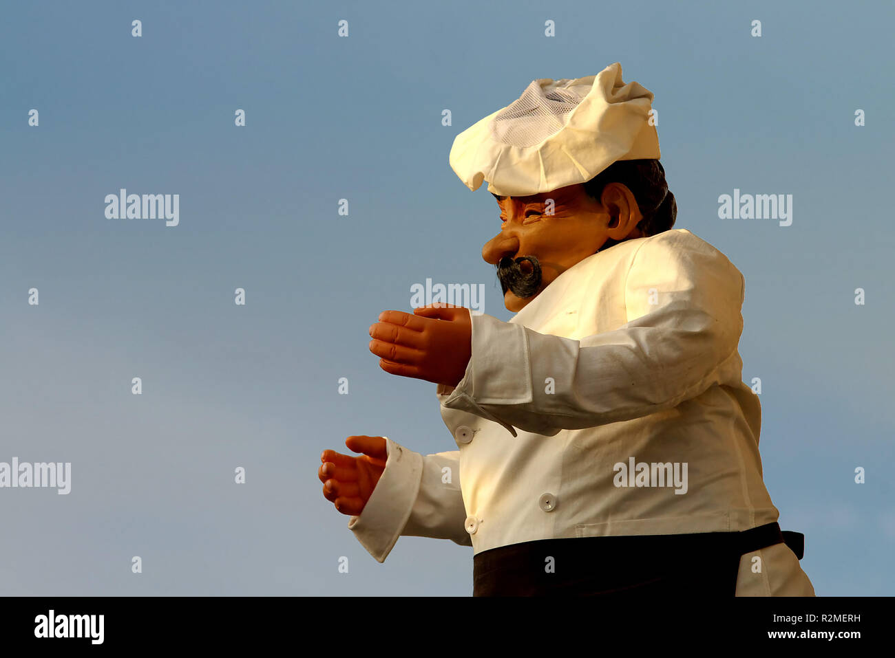 Chef maitre hi-res stock photography and images - Alamy