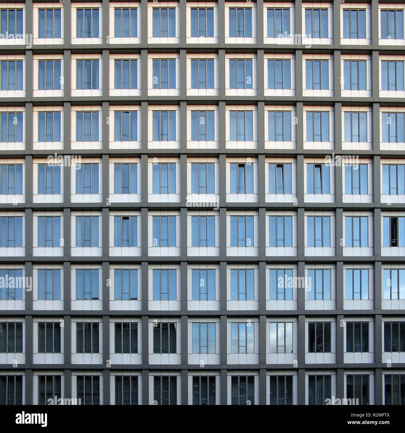 Fensterfassade hi-res stock photography and images - Alamy