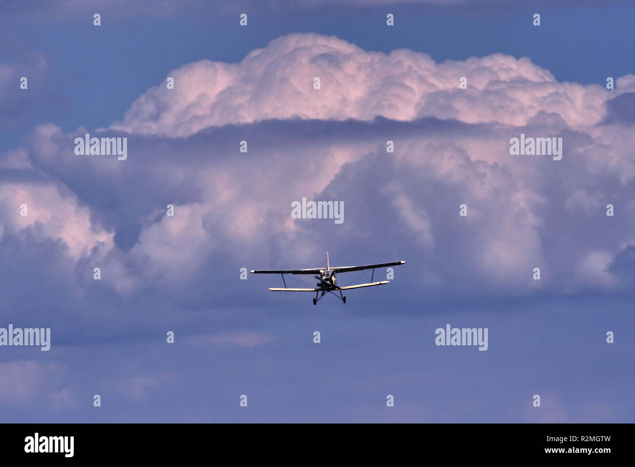 Approach land hi-res stock photography and images - Alamy