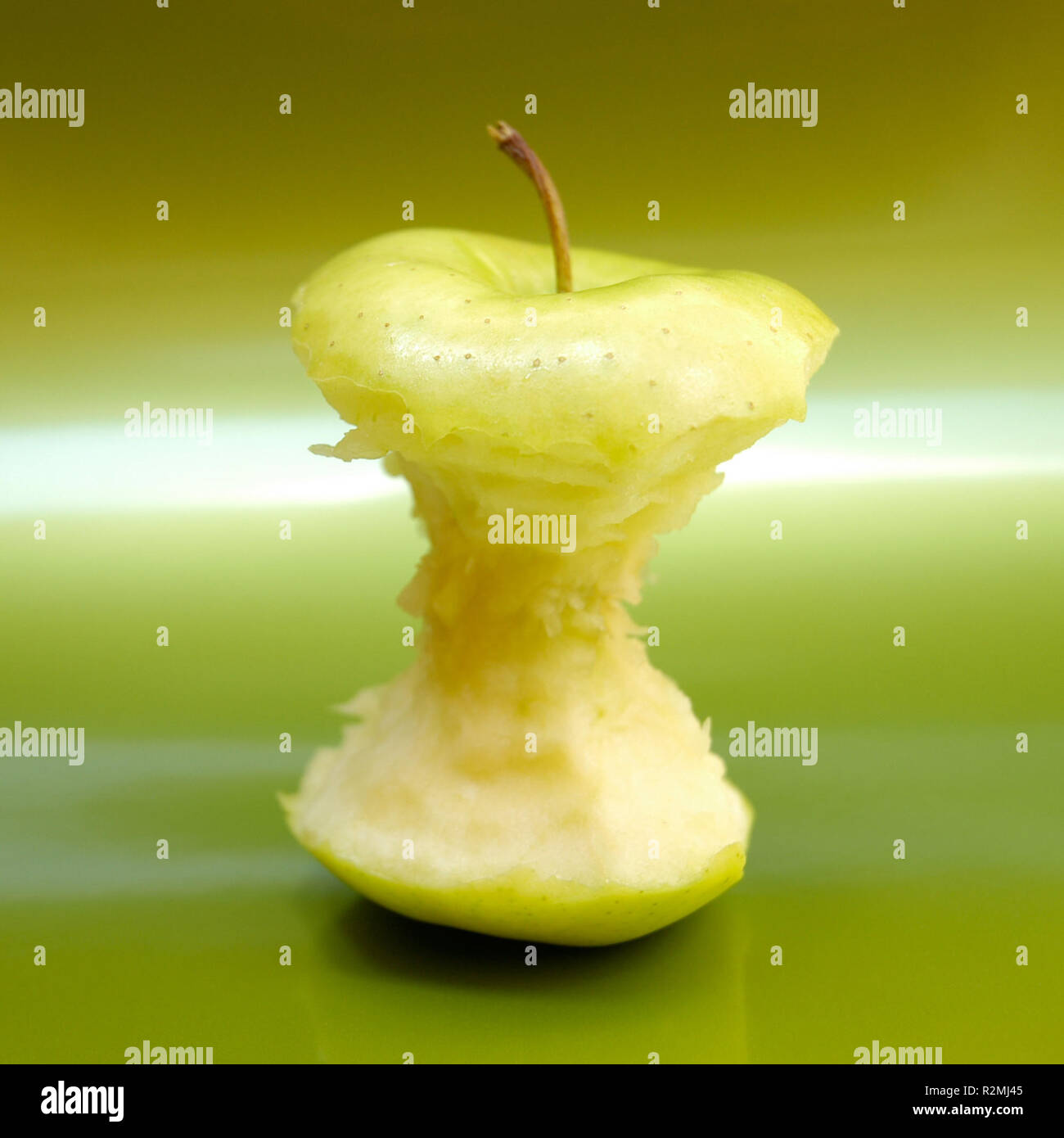 Ss apple hi-res stock photography and images - Alamy