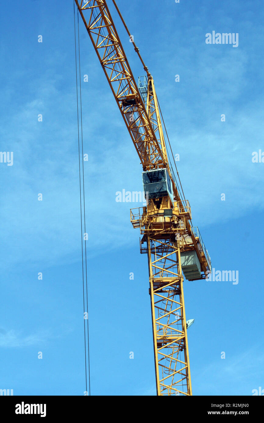 Sick crane hi-res stock photography and images - Alamy