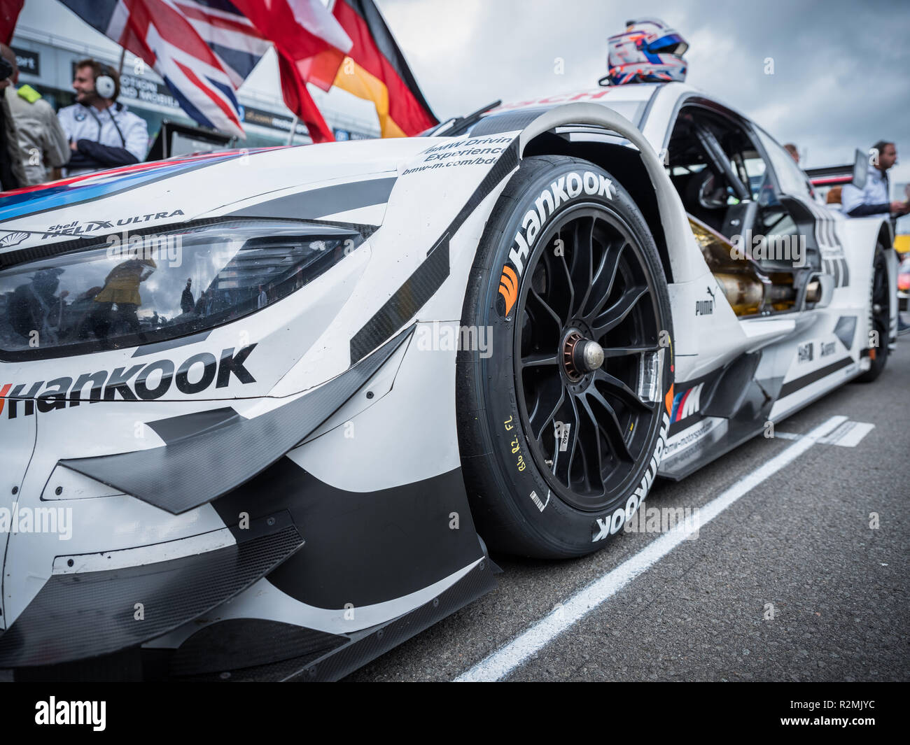 Car starting line hi-res stock photography and images - Alamy