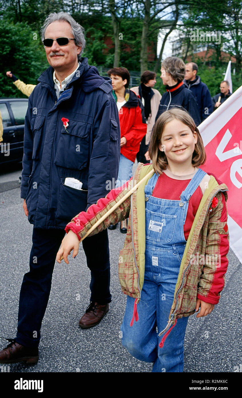 School children past and present hi-res stock photography and images ...